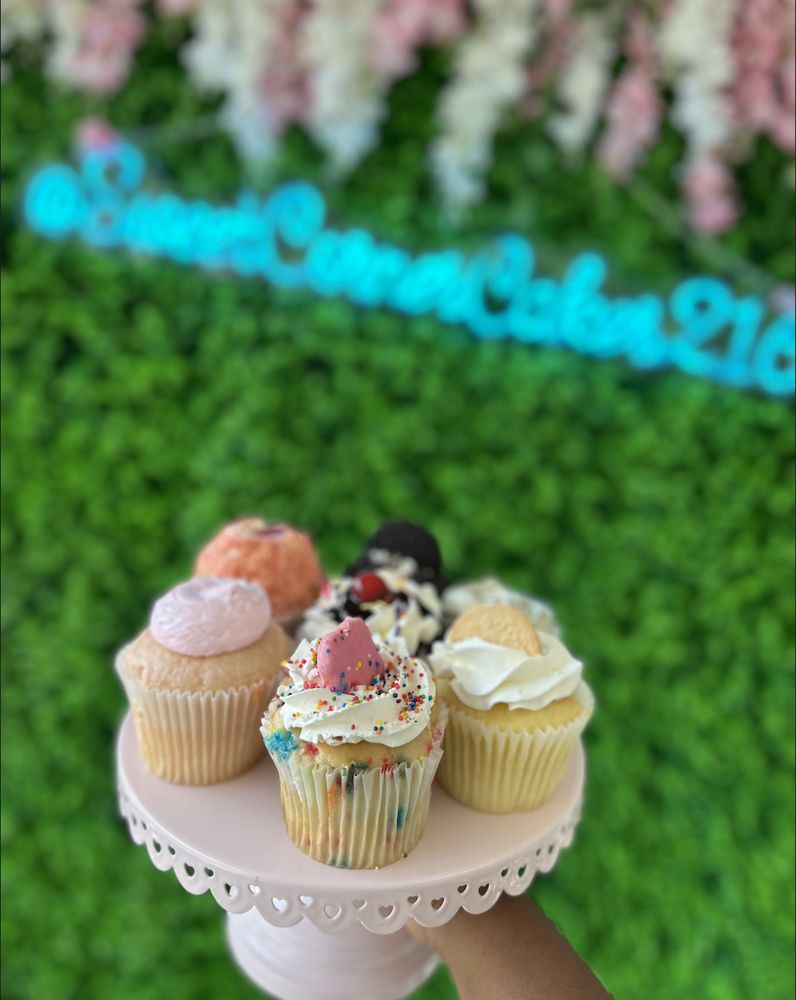 SWEET CORNER CAKES - Updated December 2025 - 19 Photos - 22 Center Rd ...