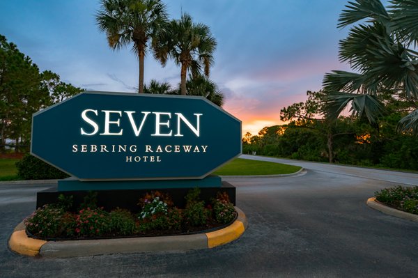 SEVEN SEBRING RACEWAY HOTEL - Updated October 2025 - 67 Photos & 38 ...