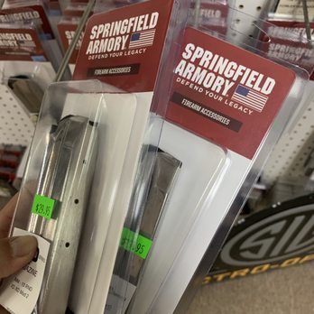 FOWLER GUN ROOM - Updated December 2025 - 91 Photos & 310 Reviews - 358 ...