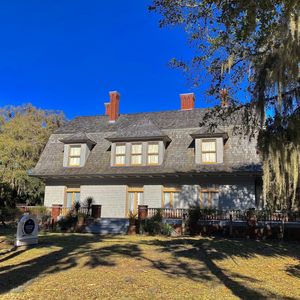 ST SIMONS PUBLIC LIBRARY - 11 Photos - 530 Beachview Dr, St. Simons ...