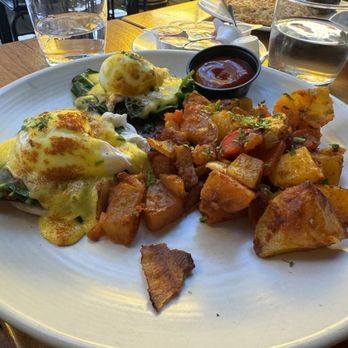 THE FARMERS UNION - Updated January 2025 - 1888 Photos & 1370 Reviews ...