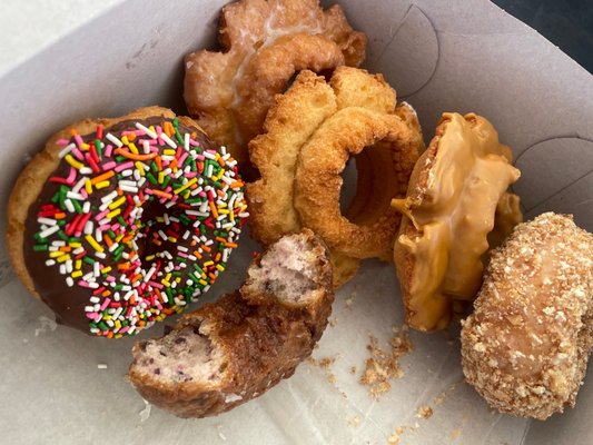 GOLDEN BELL DONUTS - Updated October 2025 - 78 Photos & 178 Reviews ...