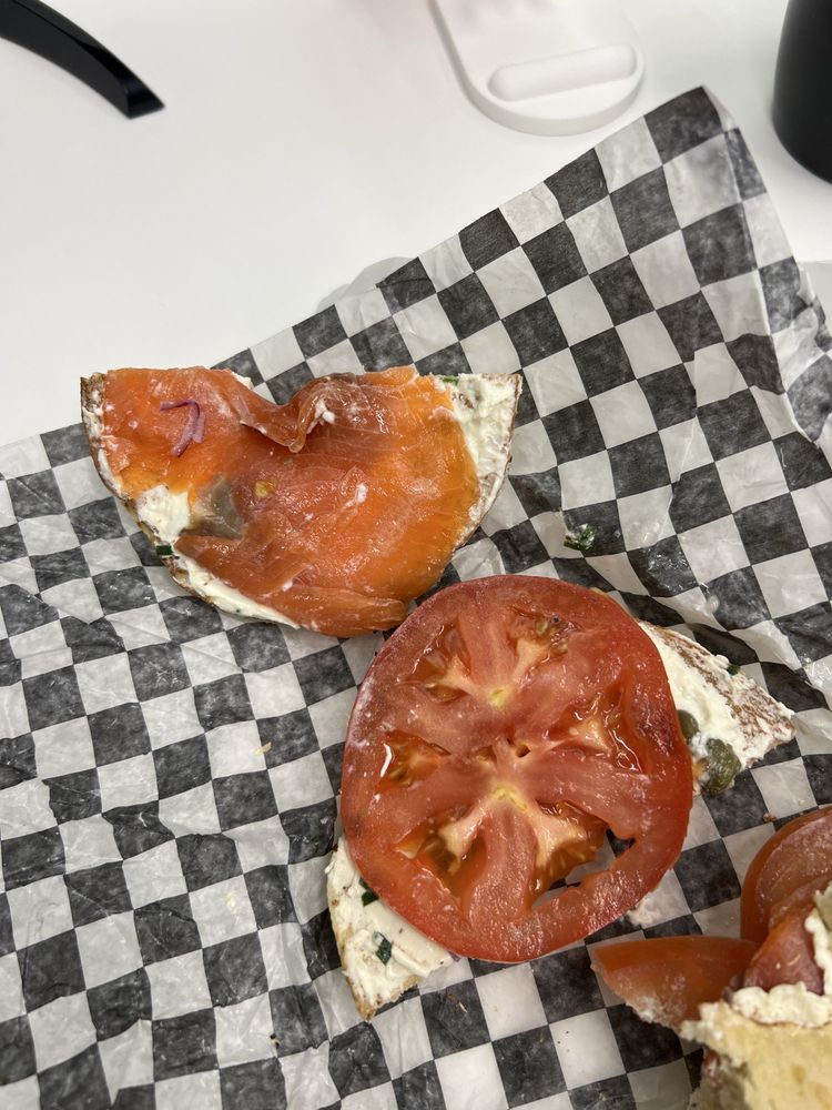 THE GREAT CANADIAN BAGEL - Updated May 2025 - 100 King Street W ...