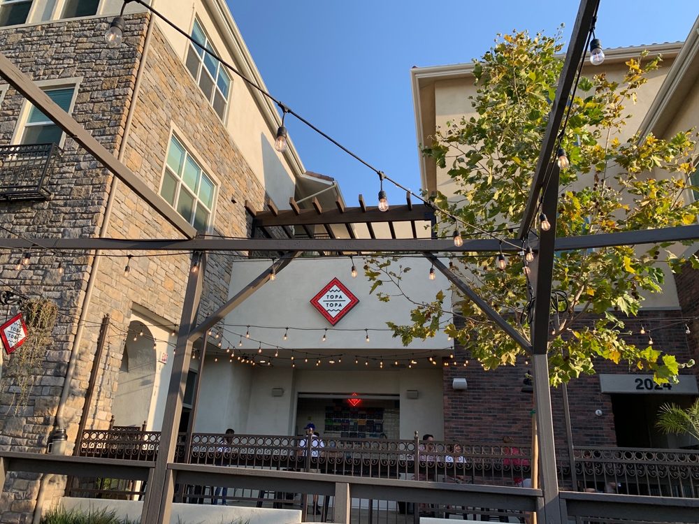 TOPA TOPA BREWING COMPANY - 32 Photos & 30 Reviews - 2024 Ventura Blvd ...