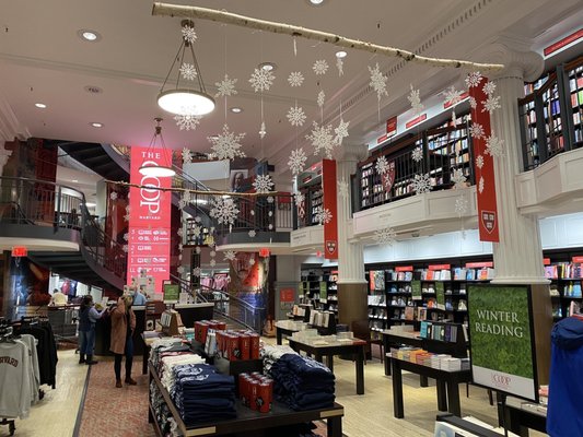 THE HARVARD COOP BOOKSTORE - Updated August 2024 - 183 Photos & 196 ...
