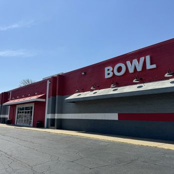 BOWLERO CARY - Updated December 2025 - 27 Photos & 13 Reviews - 301 ...
