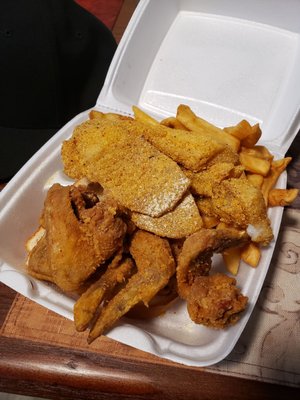 FISHER FISH & CHICKEN - 16 Photos & 29 Reviews - 3685 E Livingston Ave ...