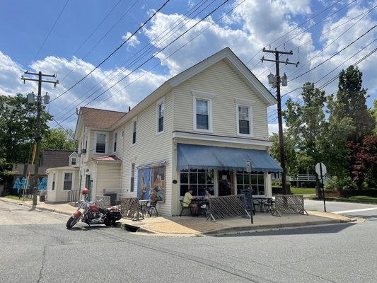 THE SUNKEN WELL TAVERN - 220 Photos & 332 Reviews - 720 Littlepage St ...