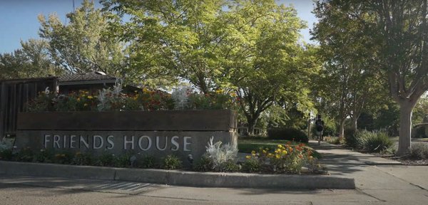 FRIENDS HOUSE - Updated December 2025 - 25 Photos & 16 Reviews - 684 ...