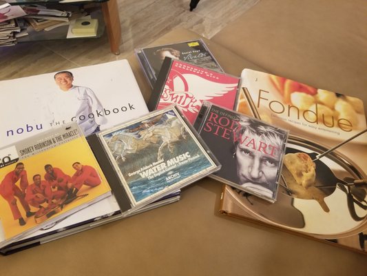 TITLE WAVE BOOKS - Updated October 2025 - 67 Photos & 115 Reviews ...