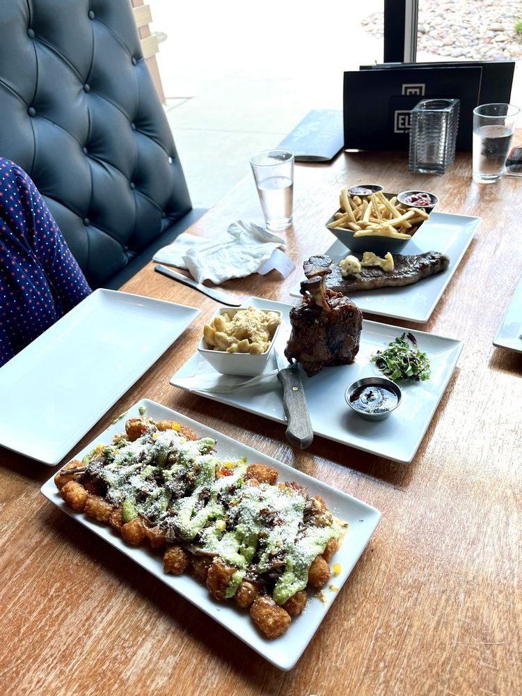 THE ELWOOD BFD - Updated October 2025 - 68 Photos & 94 Reviews - 7550 ...