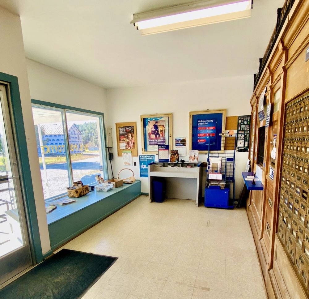 USPS - FARNHAM - Updated October 2024 - 10 Photos - 193 Cedar Grove Rd ...