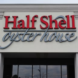 HALF SHELL OYSTER HOUSE - Updated January 2026 - 678 Photos & 602 ...