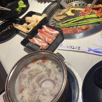 J POT - Updated November 2025 - 194 Photos & 83 Reviews - 1845 County ...