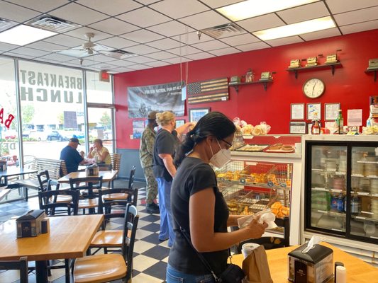 BAGELICIOUS DELI & BAKERY - Updated March 2025 - 117 Photos & 107 ...