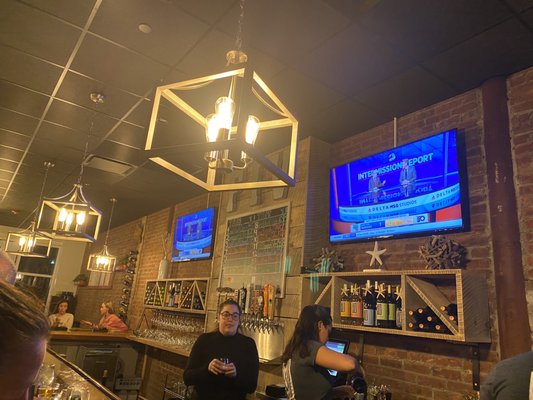 FIRE ISLAND VINES | 89 Photos & 45 Reviews | 17 East Main St, Bay Shore ...