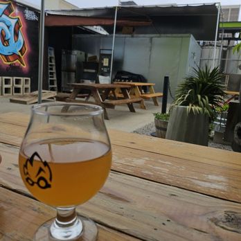 BEER LAB HI - Updated February 2025 - 105 Photos & 27 Reviews - 1318 S ...