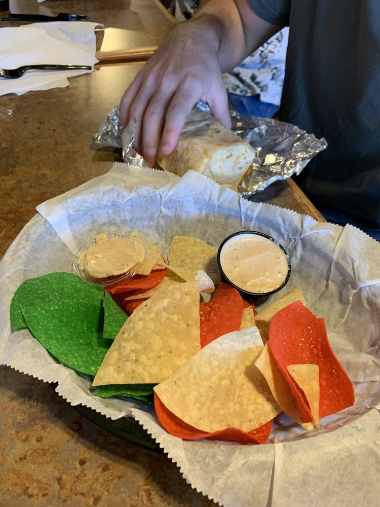 BUCKIN’ BURRITO - 33 Photos & 37 Reviews - Tex-Mex - 212 N Hamilton St ...