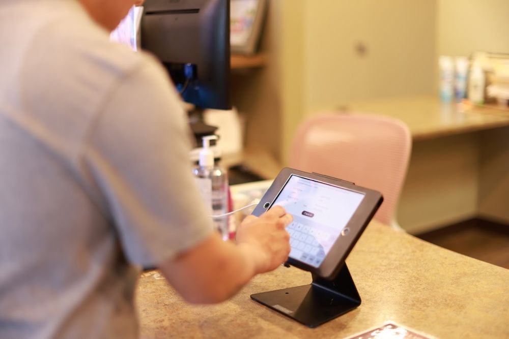 COVENANT CLINICS - Updated January 2026 - 16 Photos & 44 Reviews - 3961 ...