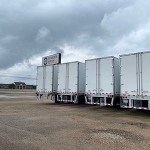 BENNETT TRUCK CENTER - Updated September 2025 - 14526 US Hwy 181, San ...
