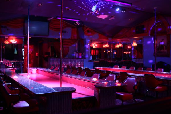 SEVENTH VEIL - Updated December 2025 - 128 Photos & 113 Reviews - 7180 ...