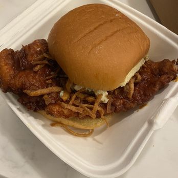 BROADWAY HOT & HONEY CHICKEN - Updated March 2025 - 45 Photos & 44 ...