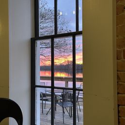 THE HERRINGBONE ON THE WATERFRONT - Updated August 2025 - 94 Photos ...