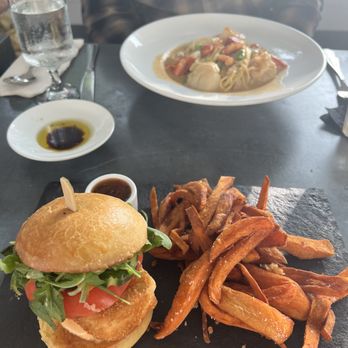 OLIO RESTAURANT & BAR - Updated September 2024 - 147 Photos & 282 ...