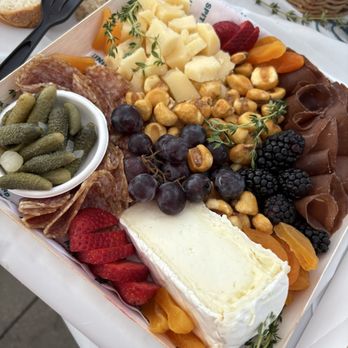 SPITFIRE CHEESE AND SUNDRY - Updated January 2026 - 33 Photos & 32 ...