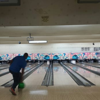 HOLIDAY LANES - Updated December 2025 - 117 Broyles Dr, Johnson City ...