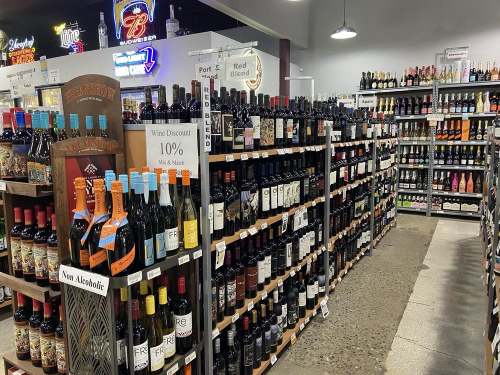 CENTERVILLE LIQUOR & WINE - Updated January 2026 - 38 Photos - 894 S ...