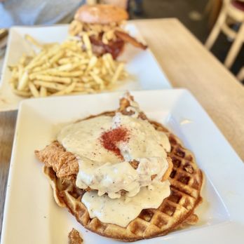 900 GRAYSON - Updated June 2024 - 1941 Photos & 2279 Reviews - 900 ...