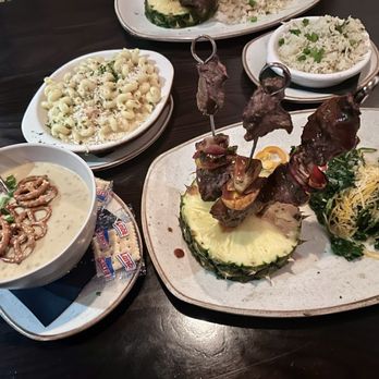 PINEAPPLES - Updated October 2025 - 356 Photos & 211 Reviews - 1434 ...