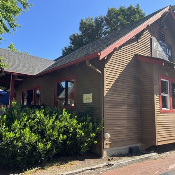 ISSAQUAH COFFEE COMPANY - Updated August 2025 - 410 Photos & 555 ...