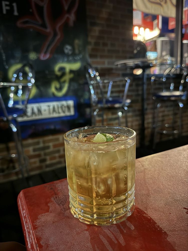 CAPRI BAR - SERIE - Updated March 2025 - 2687 Rue Wellington, Montréal ...