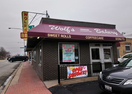 WOLF’S BAKERY - 157 Photos & 116 Reviews - 3241 W 95th St, Evergreen ...