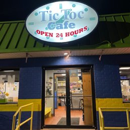 TIC TOC CAFE - Updated May 2025 - 238 Photos & 227 Reviews - 3205 36th ...