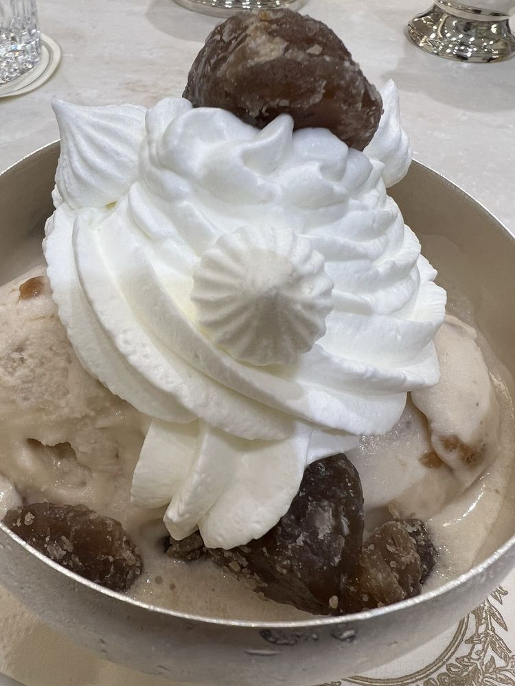 LADUREE. 日比谷店 サロン・ド・テ - Updated July 2024 - 千代田区, 東京都, Japan - Cafes ...