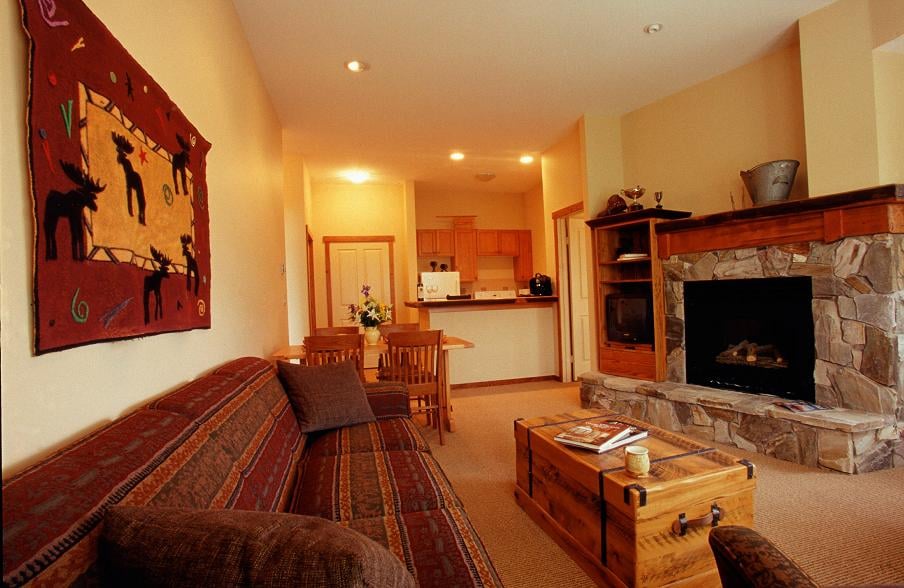 FERNIE LODGING COMPANY - Updated January 2025 - 4559 Timberline Cres ...