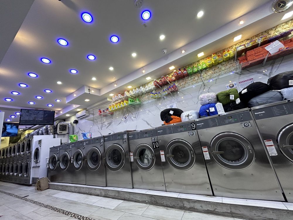 ATMI JUNIOR LAUNDROMAT - Updated December 2025 - 10 Photos - 158 E ...