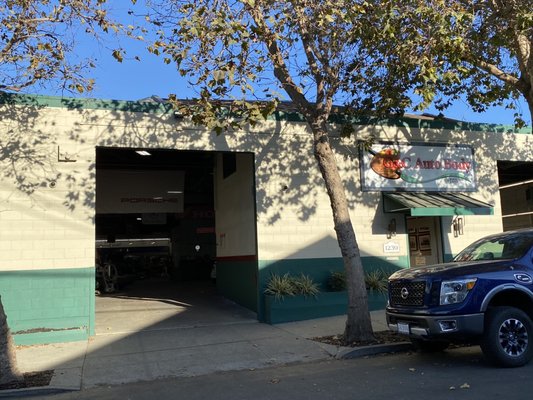 G & C AUTO BODY - Updated October 2025 - 15 Photos & 53 Reviews - 1239 ...