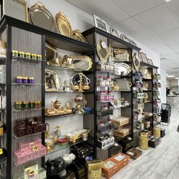 CHOCOLATE AND NUT KINGDOM - Updated November 2025 - 175 Photos & 50 ...