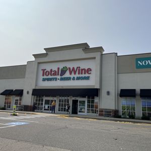 TOTAL WINE & MORE - Updated June 2025 - 24 Photos & 10 Reviews - 8-C ...