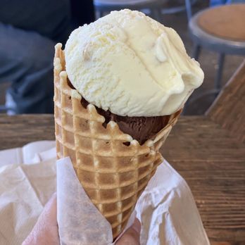 THE PENNY ICE CREAMERY - Updated May 2024 - 2232 Photos & 2227 Reviews ...