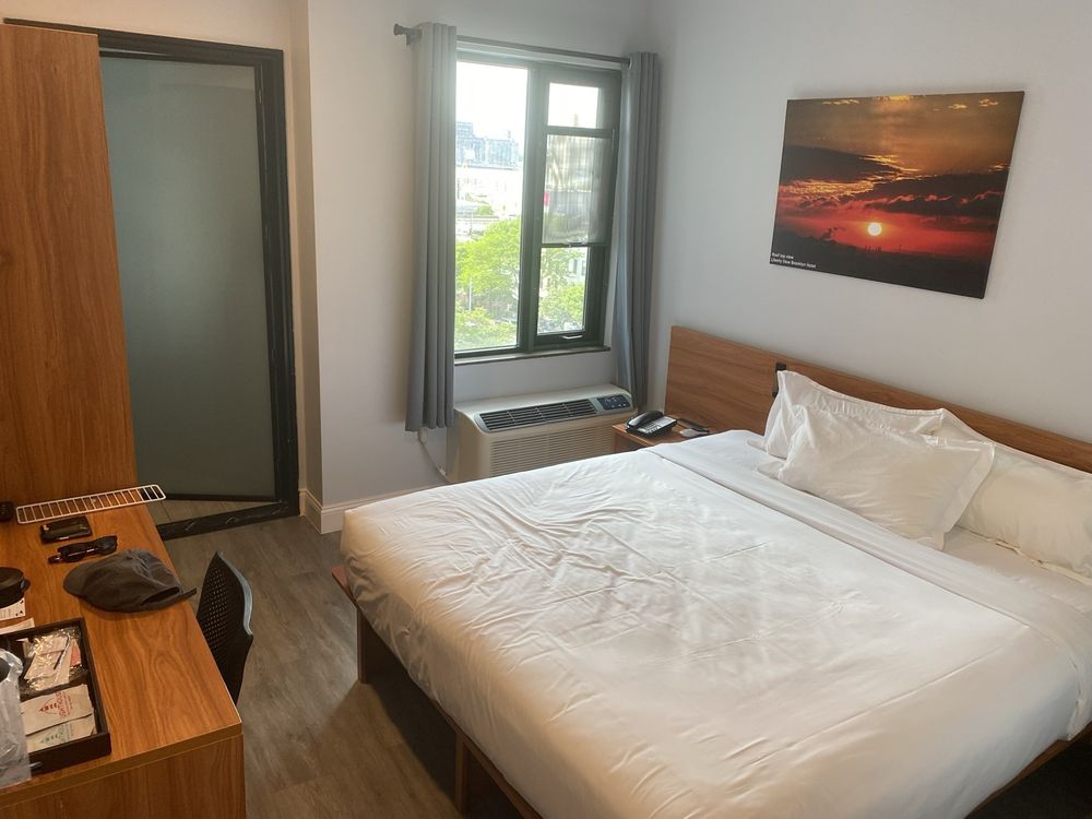 LIBERTY VIEW BROOKLYN HOTEL - Updated January 2026 - 19 Photos & 12 ...