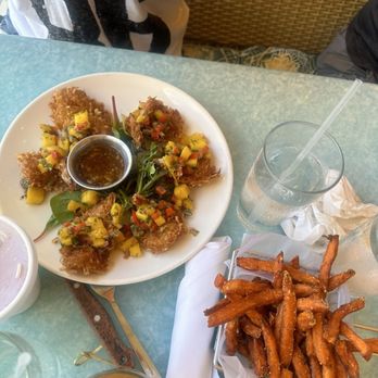 TWO GEORGES WATERFRONT GRILLE - Updated February 2025 - 748 Photos ...