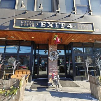 EXIT 4 FOOD HALL - Updated August 2025 - 585 Photos & 265 Reviews - 153 ...