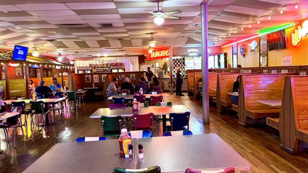 WALLBANGERS GOURMET HAMBURGERS - Updated April 2025 - 176 Photos & 194 ...