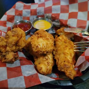JAMES ON MAIN - 490 Photos & 266 Reviews - American (New) - 105 Main St ...