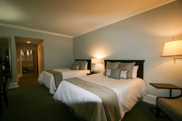 BUTLER GUEST HOUSE - Updated August 2025 - 19 Photos - 45 Walker Rd ...